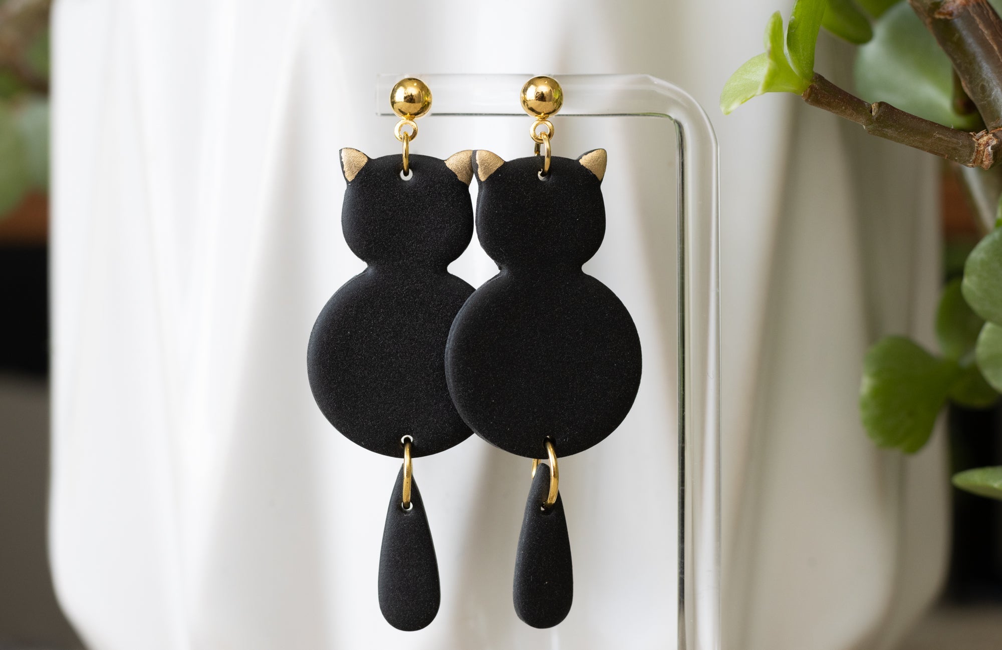 Popular Picks – Vermillion Little Things